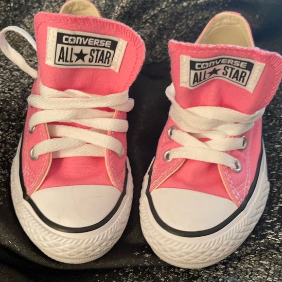 Converse | Shoes | Girls Low Top Pink Converse | Poshmark